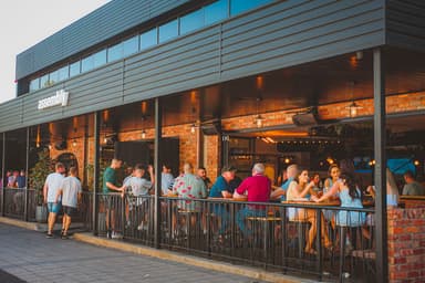 11 Best Rooftop Bars in Canberra | Man of Many
