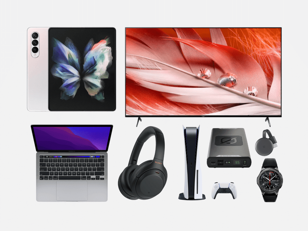 13 Tech Essentials Everyone Should Own | Man of Many