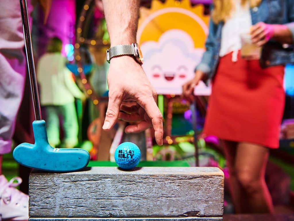 10 Best Courses for Mini Golf in Sydney | Man of Many
