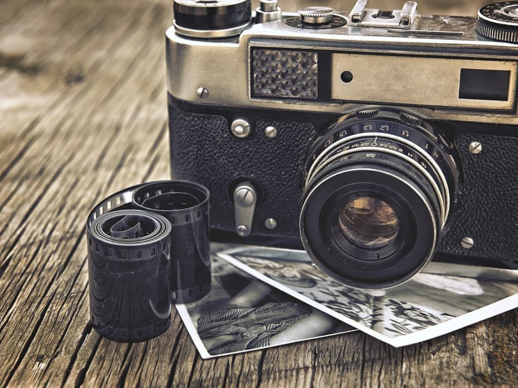 10 Best Traditional Film Cameras | Man of Many
