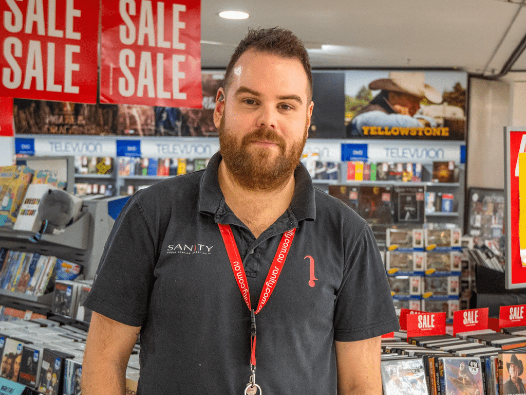 Last of the Iconic Sanity Music Stores Have Closed Down | Man of Many