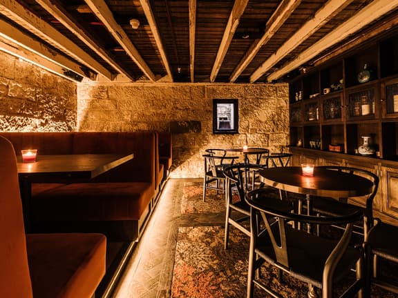 15 Best Bars in The Rocks | Man of Many