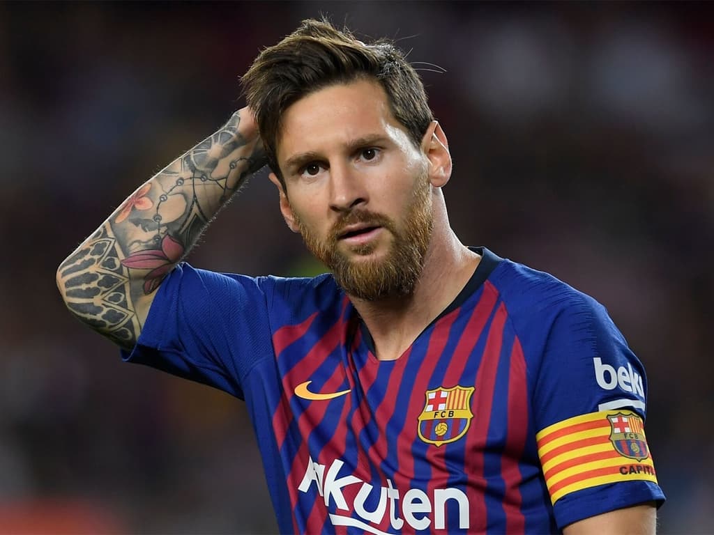 Lionel Messi's Football Diet & Workout Plan | Man of Many