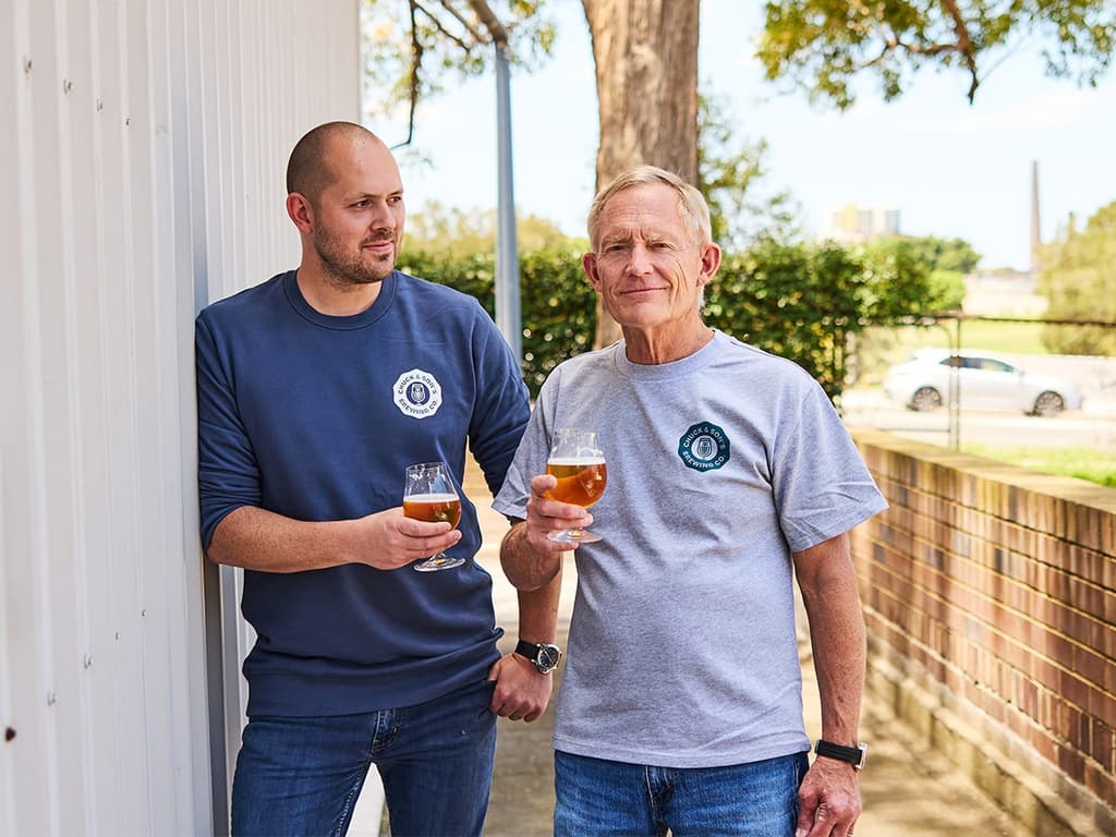 How to Taste Beer Correctly, According to Brewmaster | Man of Many