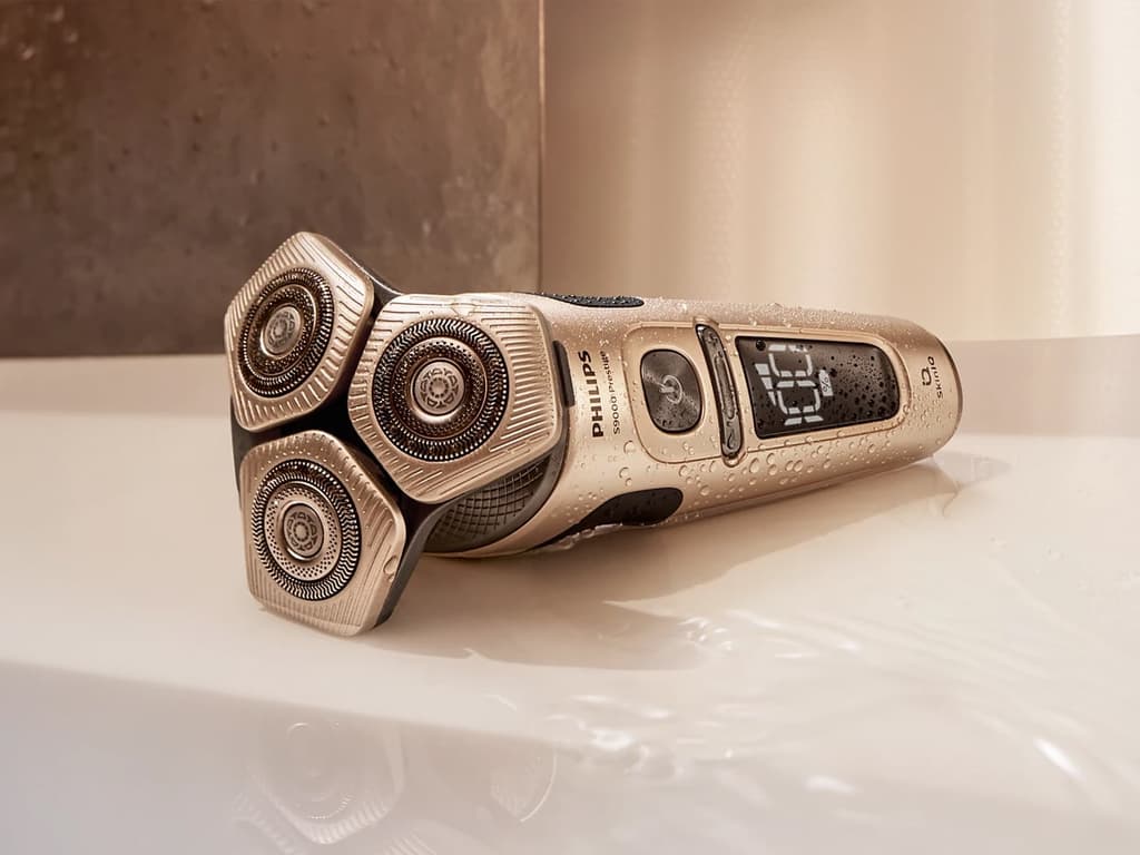 10 Best Electric Shavers for Men: Rotary vs Foil | Man of Many