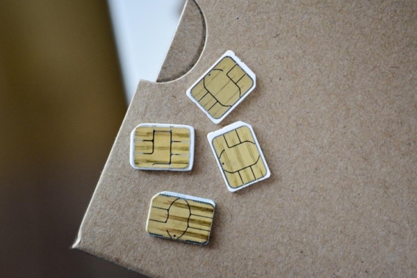 Apple iPhone & iPad SIM Card Size Guide | Man of Many