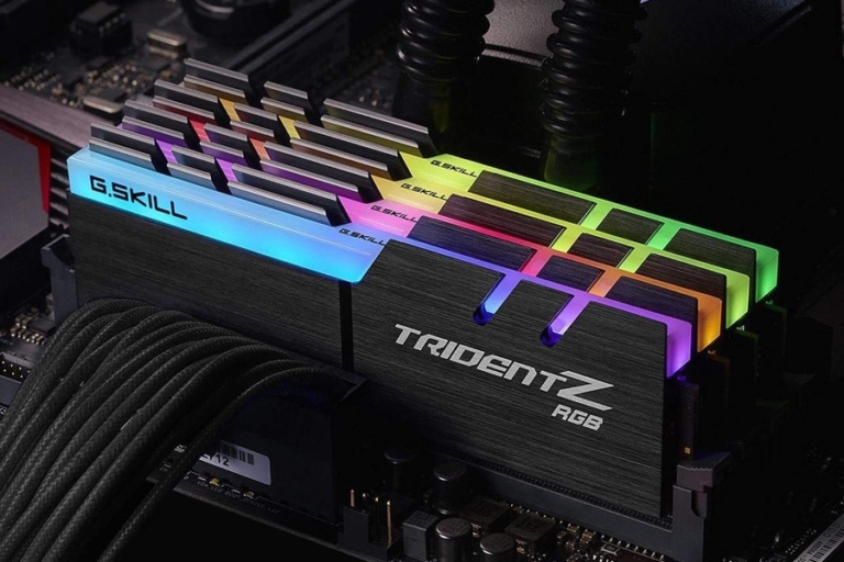 Ninja's Fortnite Gaming Setup, Settings & Gear | Man of Many