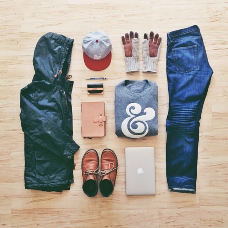 50+ Knolling Photography Examples | Man of Many