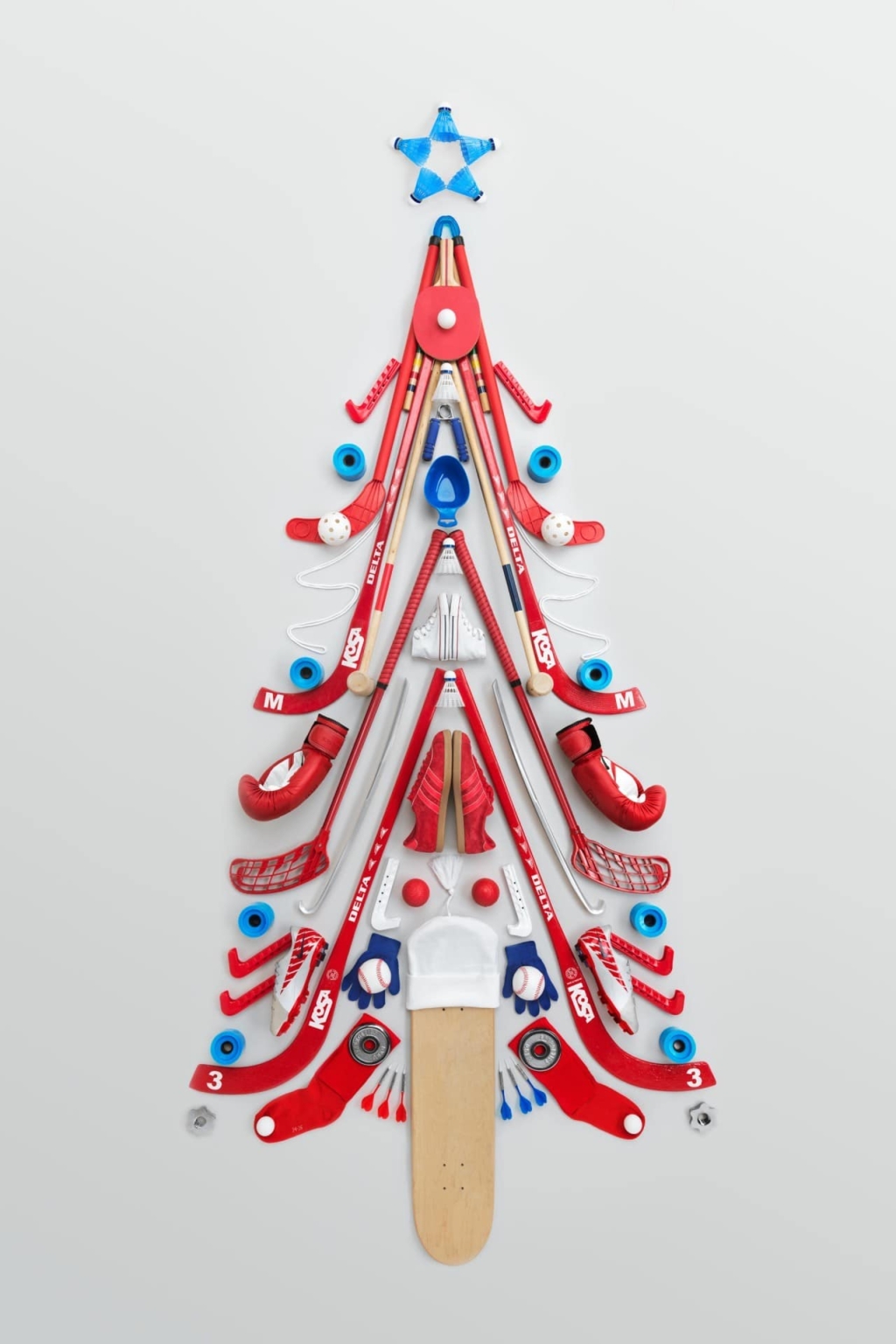 50+ Knolling Photography Examples | Man of Many