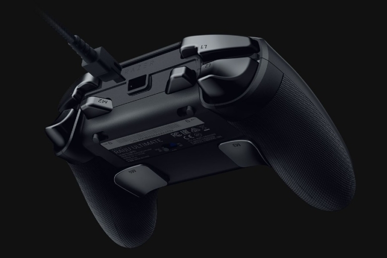 Razer Raiju Ultimate Review: the Superior PS4 Controller | Man of Many