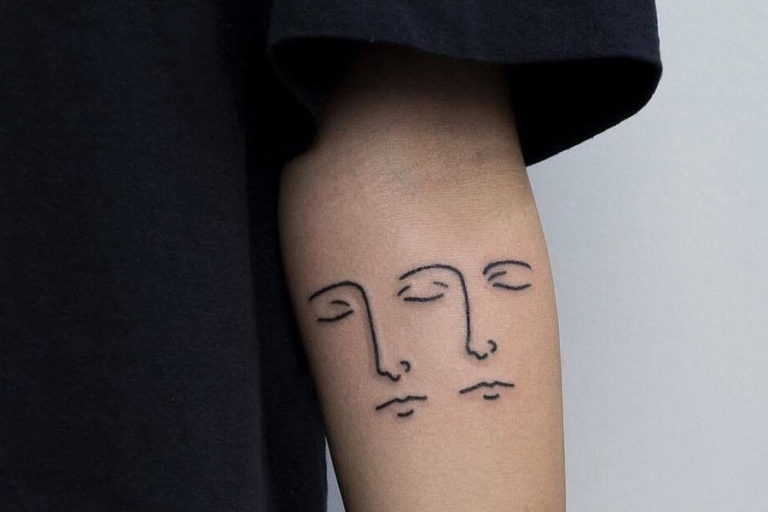 50+ Minimalist Tattoo Ideas that Prove Less is More | Man of Many