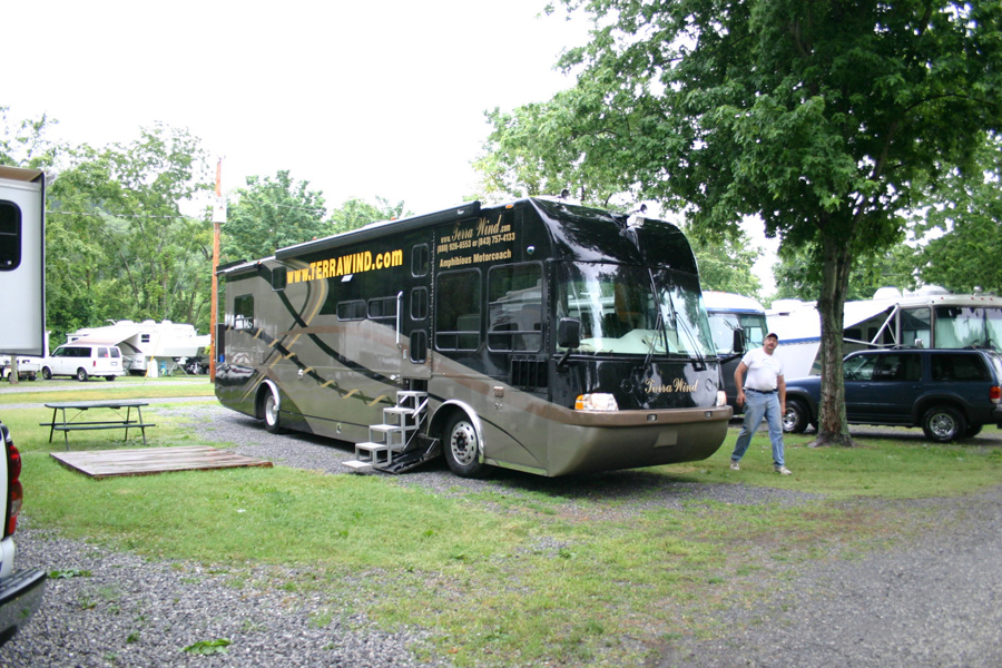 Terra Wind Amphibious RV is a Floating Motorhome | Man of Many