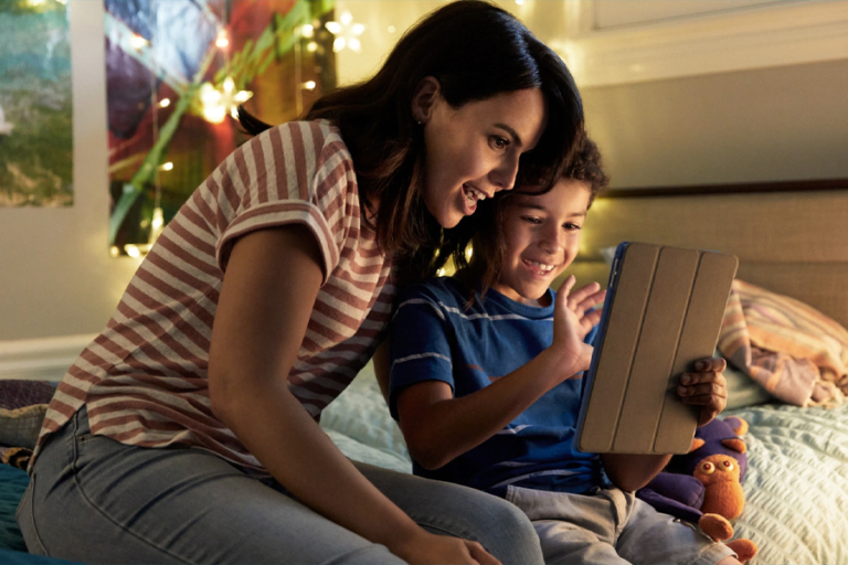 Facebook's New Kids Messenger App Launches | Man of Many