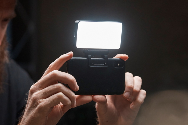 BigSofti Brings Film-Grade Lighting to Your Smartphone | Man of Many