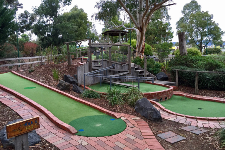 12 Best Mini Golf Courses in Melbourne | Man of Many