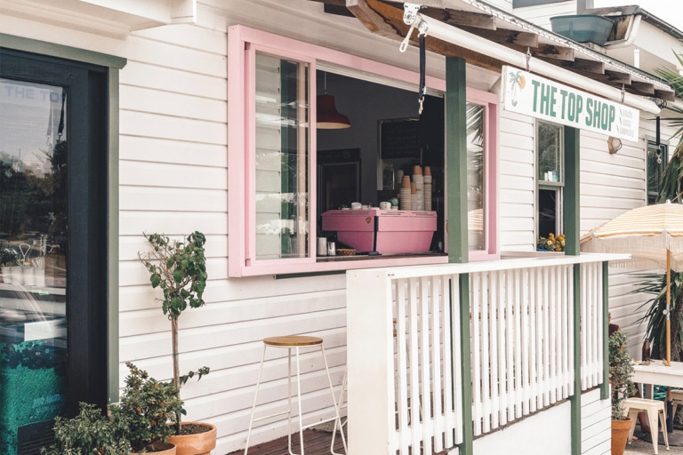15 Best Cafes in Byron Bay | Man of Many