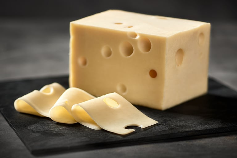 25 Best High Protein Snacks for On the Go | Man of Many