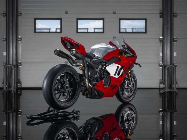 10 Fastest Motorcycles in the World | Man of Many