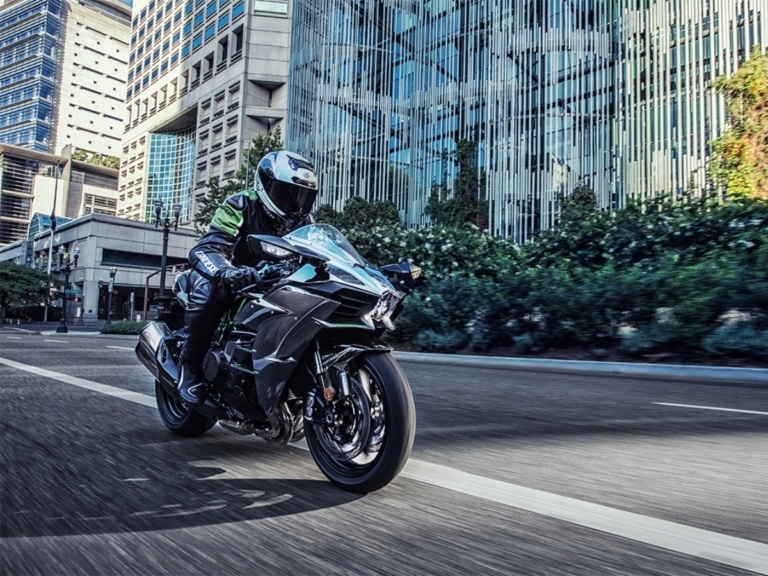 10 Fastest Motorcycles in the World | Man of Many