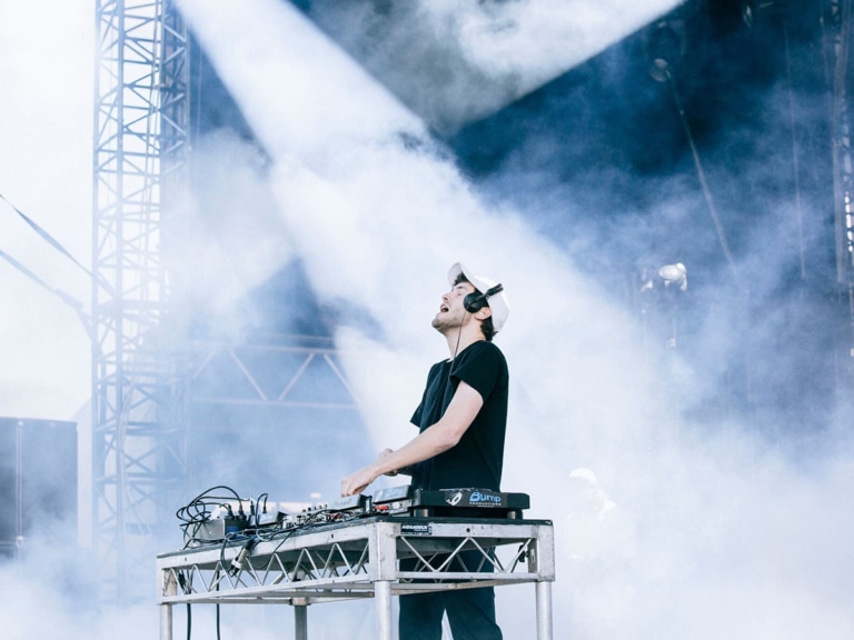 10 Best Australian Music Blogs | Man of Many