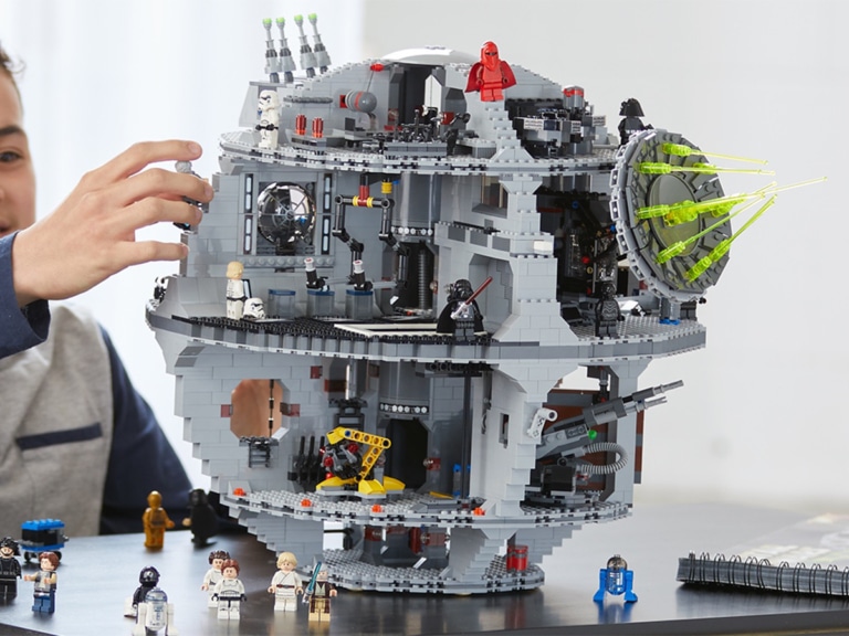 25 Best LEGO Star Wars Sets of All Time Ranked | Man of Many