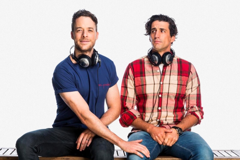 30 Best Australian Podcasts: Recommendations Everyone Wants | Man of Many