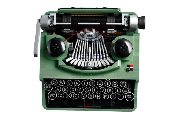 This 2,000 Piece LEGO Typewriter Actually Works | Man of Many