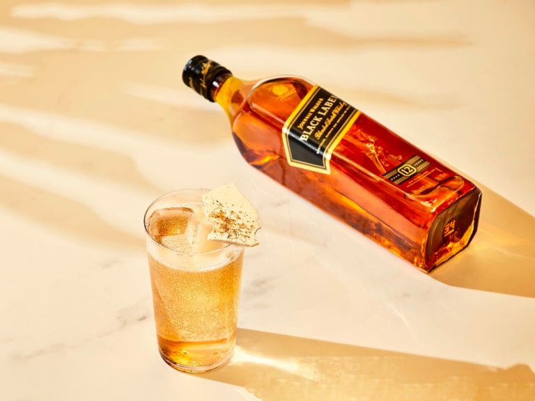 How to Make a Whiskey Highball Recipe | Man of Many