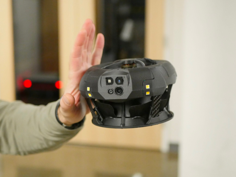 Cleo Dronut X1: World-First Bi-Rotor Drone That is Tiny | Man of Many