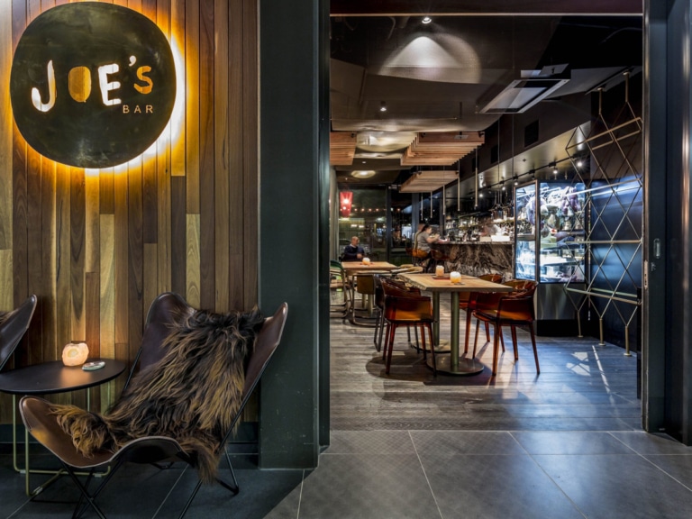 14 Best Bars in Canberra | Man of Many