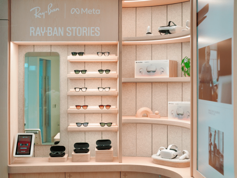 Zuckerberg Opens First Meta Retail Store with Virtual Reality Gaming ...