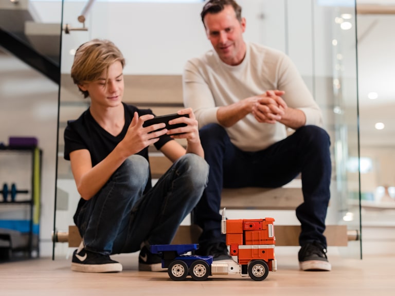 Hasbro Robotic Optimus Prime to Launch in Australia | Man of Many