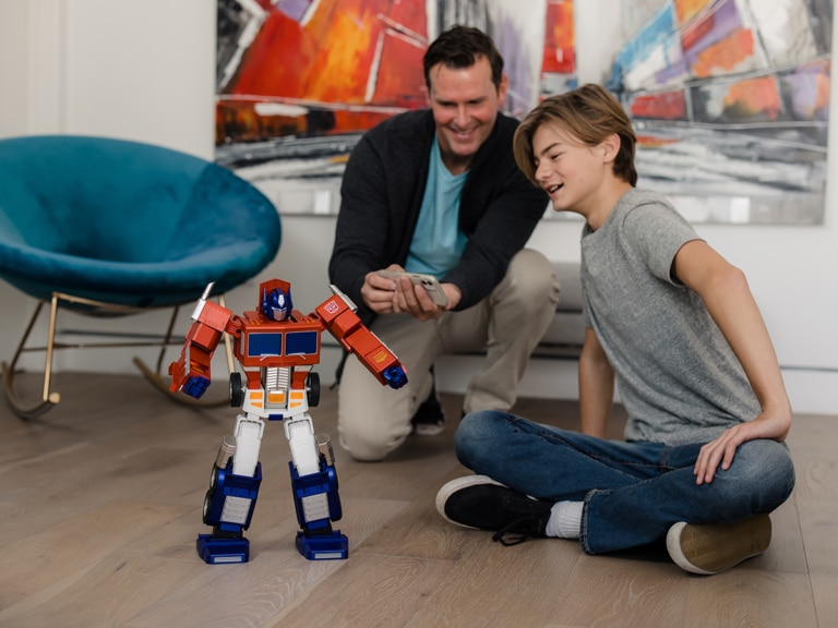 Hasbro Robotic Optimus Prime to Launch in Australia | Man of Many