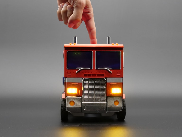 Hasbro Robotic Optimus Prime to Launch in Australia | Man of Many