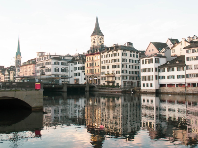 10 Most Expensive Cities in the World | Man of Many