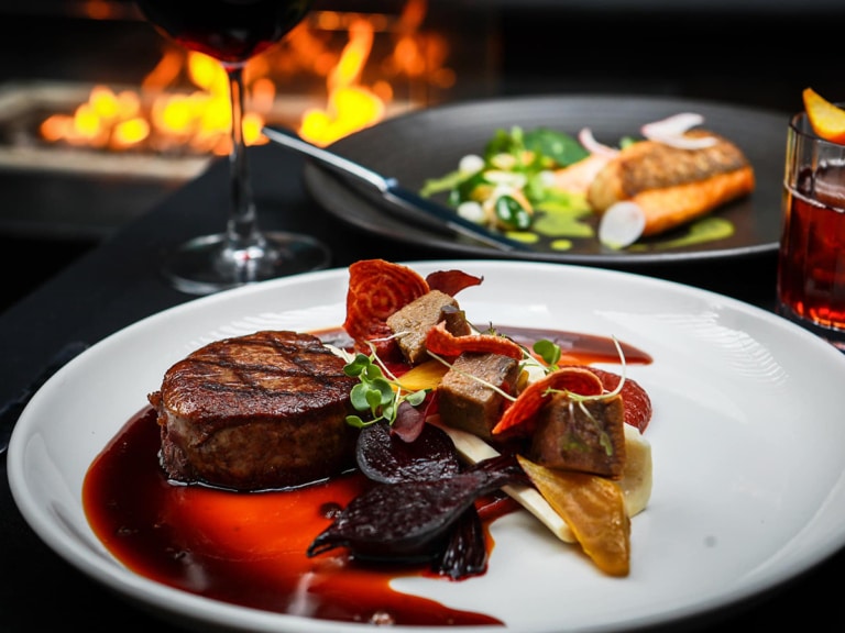 15 Best Restaurants in Queenstown | Man of Many