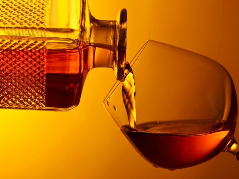 What is Brandy? An Experts Guide to the Famously Smooth Spirit | Man of ...