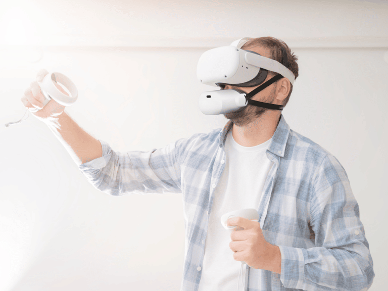 The Mutalk VR Microphone Will Keep Conversations Private, But At What ...