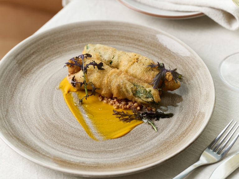 Inside Me-Gal Restaurant, Taronga Zoo's Stunning Eatery Now Open to the ...