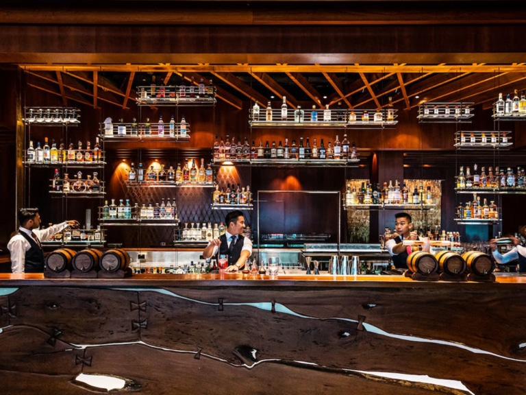 15 Best Bars in The Rocks | Man of Many