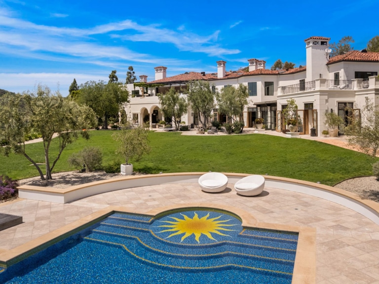 Drake's $130 Million Beverly Hills Mansion is Up For Sale | Man of Many