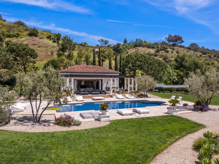 Drake's $130 Million Beverly Hills Mansion is Up For Sale | Man of Many