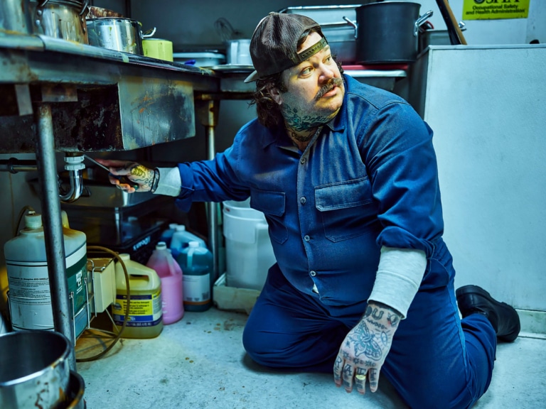 'The Bear' Season 2 Trailer Serves Up a Chaotic Culinary Adventure ...