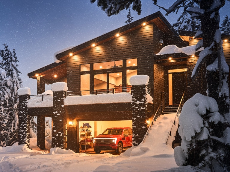 Your Electric Vehicle Could Power Your Home and Save You Money | Man of ...