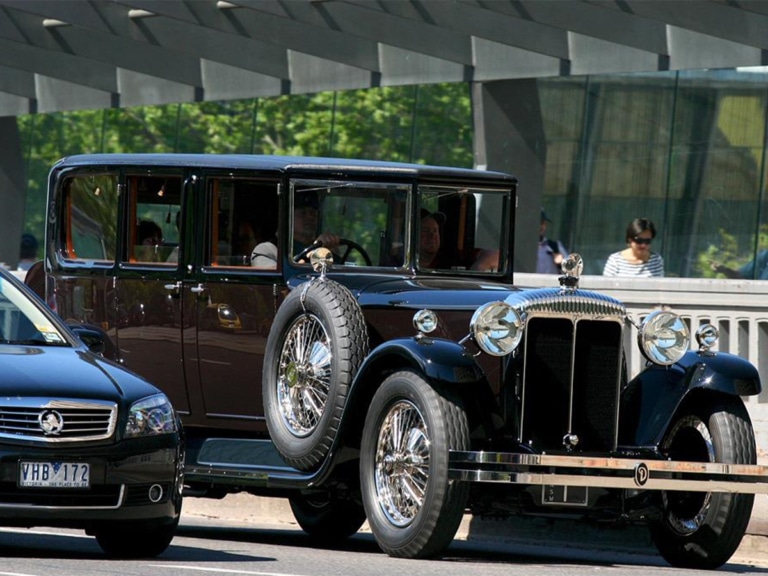 The Unbelievable World of Million Dollar Number Plates | Man of Many