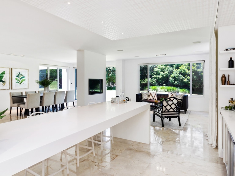 Golf Champion Adam Scott's Luxe Brisbane Home Has Its Own Putting Green ...