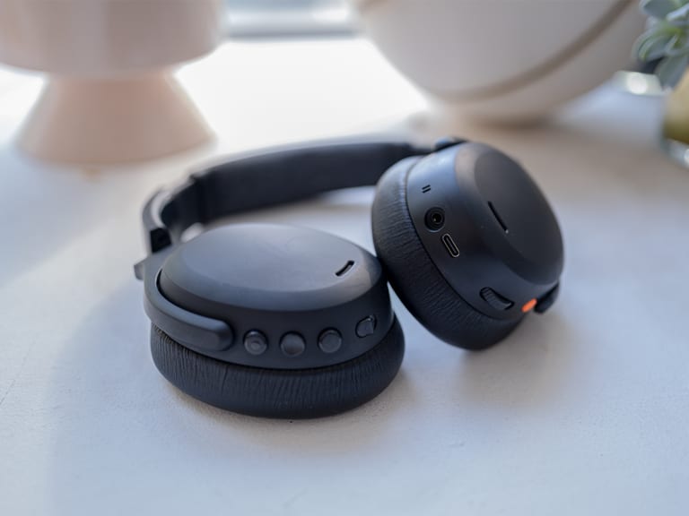 Skullcandy Crusher ANC 2 Review: Adds Bass and Maturity | Man of Many