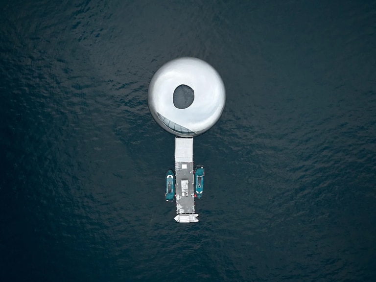 Does This Floating Restaurant in Norway Remind You Of Something? | Man ...