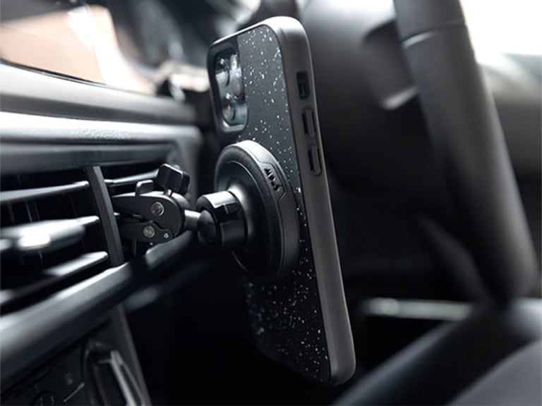10 Best MagSafe Car Mounts for Your iPhone | Man of Many