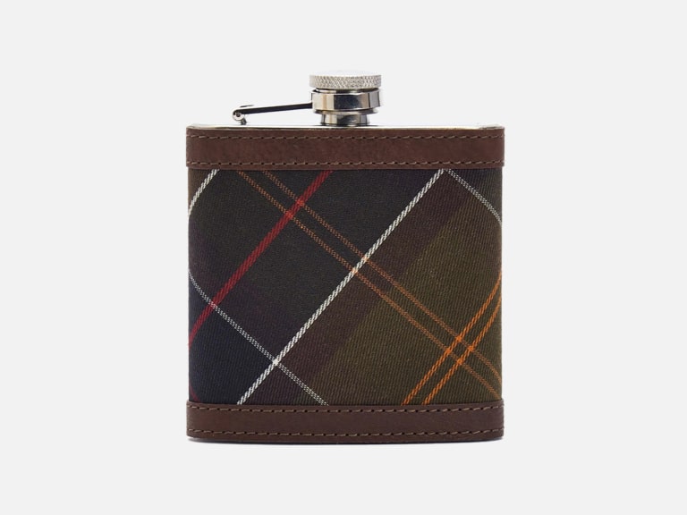 10 Best Hip Flasks to Carry Right Now | Man of Many